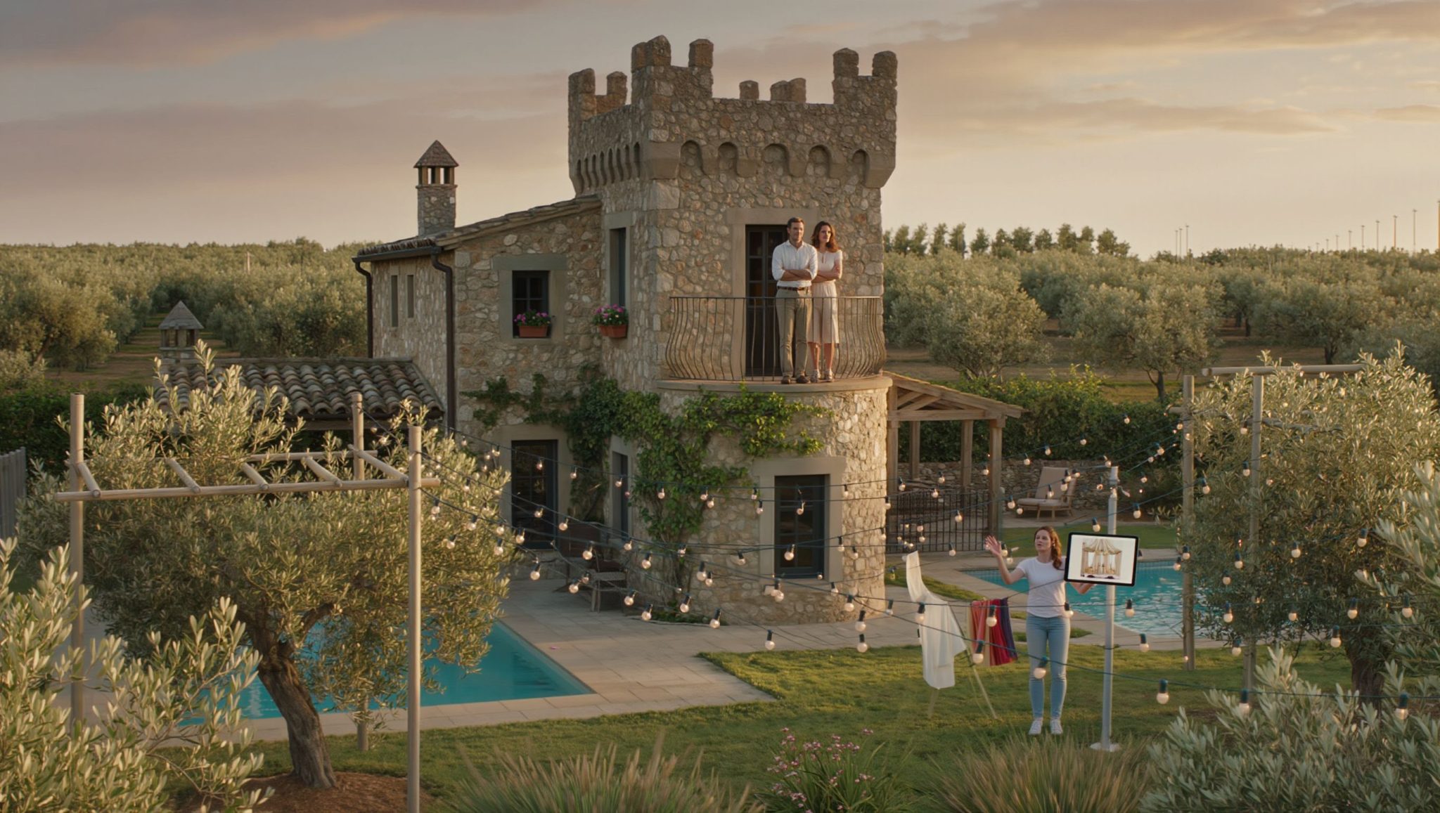 Uncle Refuses To Vacate Family Castle And Master Bedroom For Niece's ...