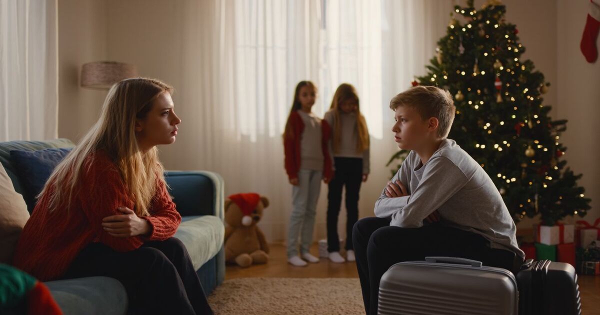 Teen Sister Issues Brutal Ultimatum To Resistant Brother Over Accepting ...